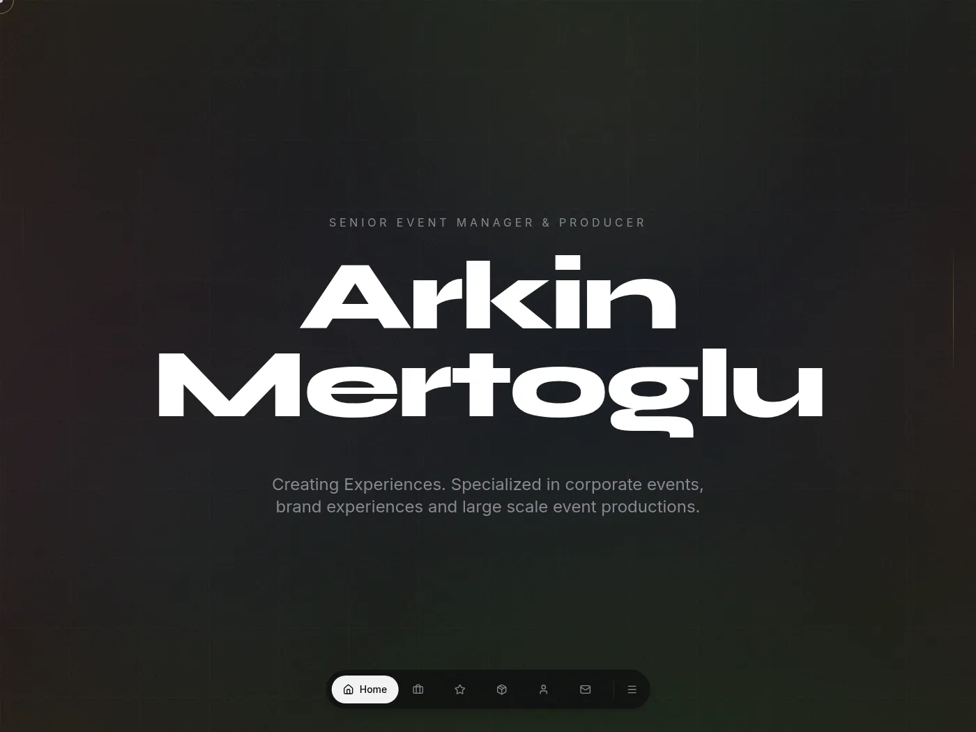 Immersive Scroll Portfolio (Remix)