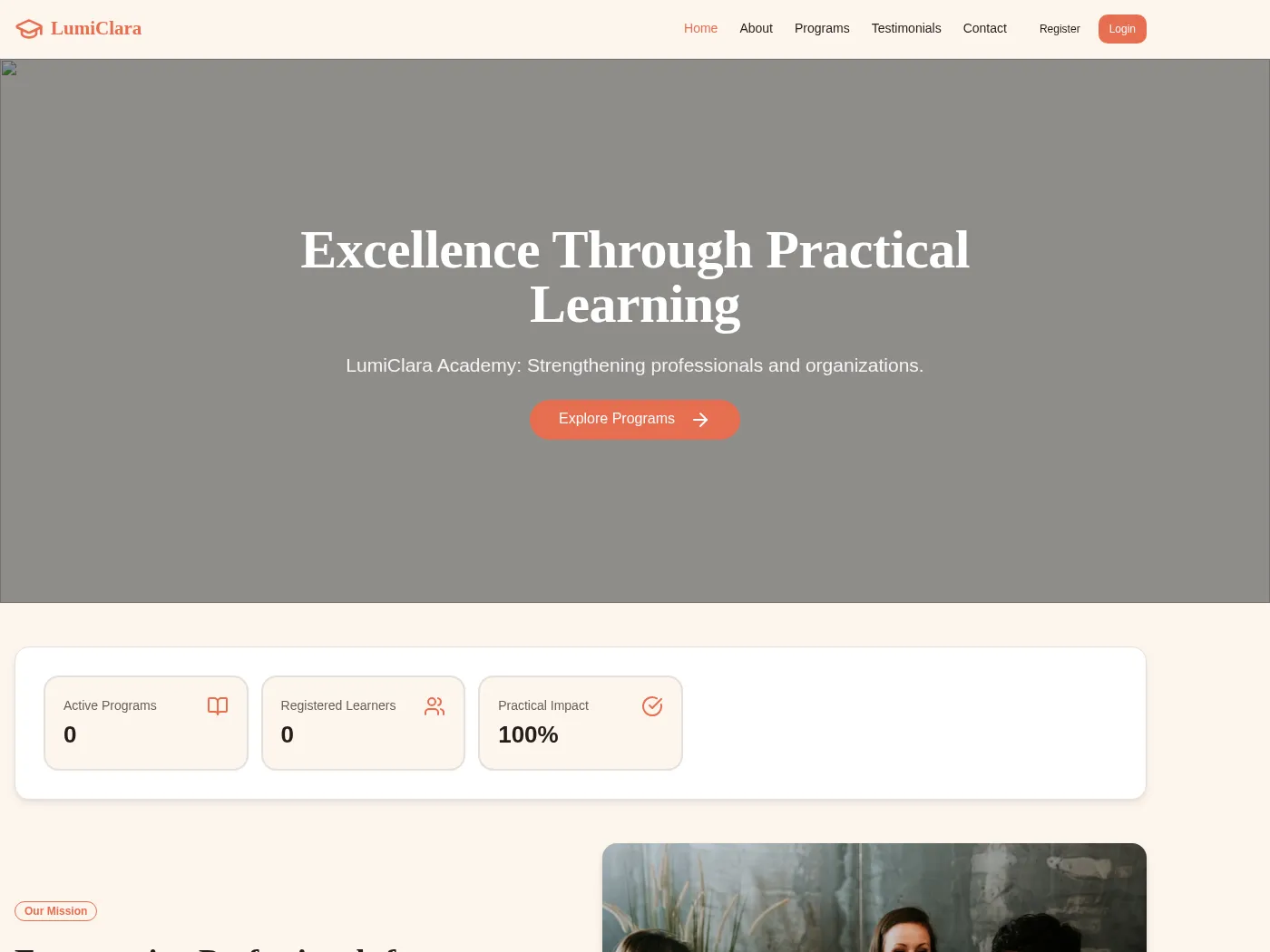 LumiClara Academy Hub
