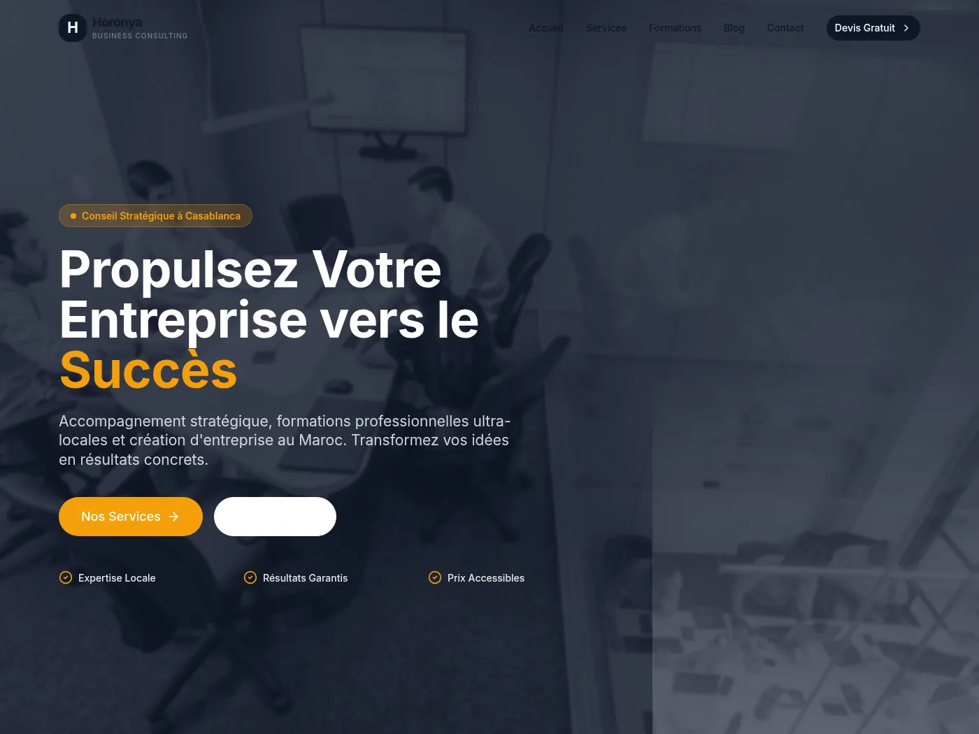 Readdy Website Clone