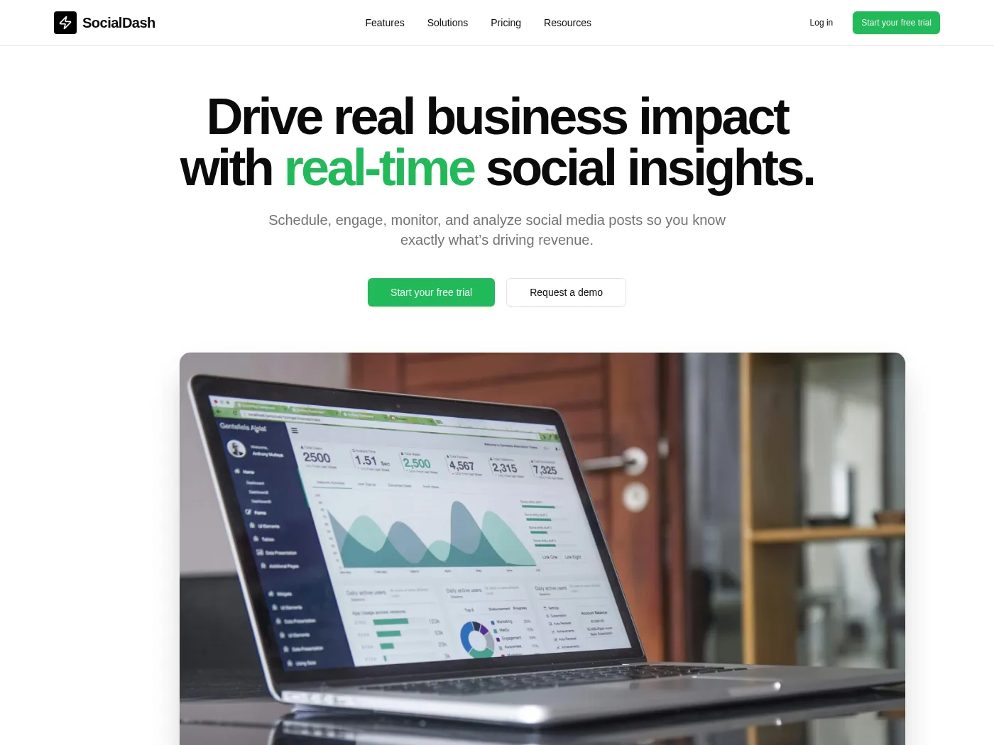 Social Dashboard Pro